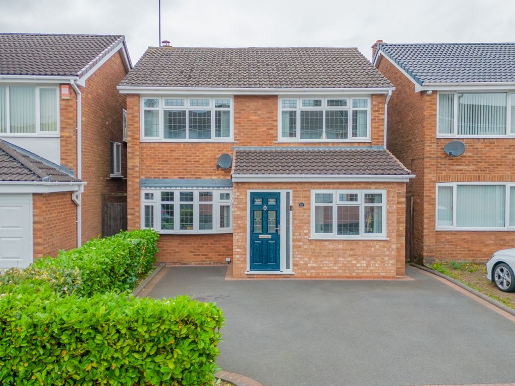 3 Bed Detached House For Sale In Launceston Close Walsall West