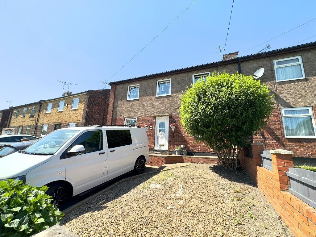3 bed semi-detached house for sale in Middle Avenue, Rotherham, South ...