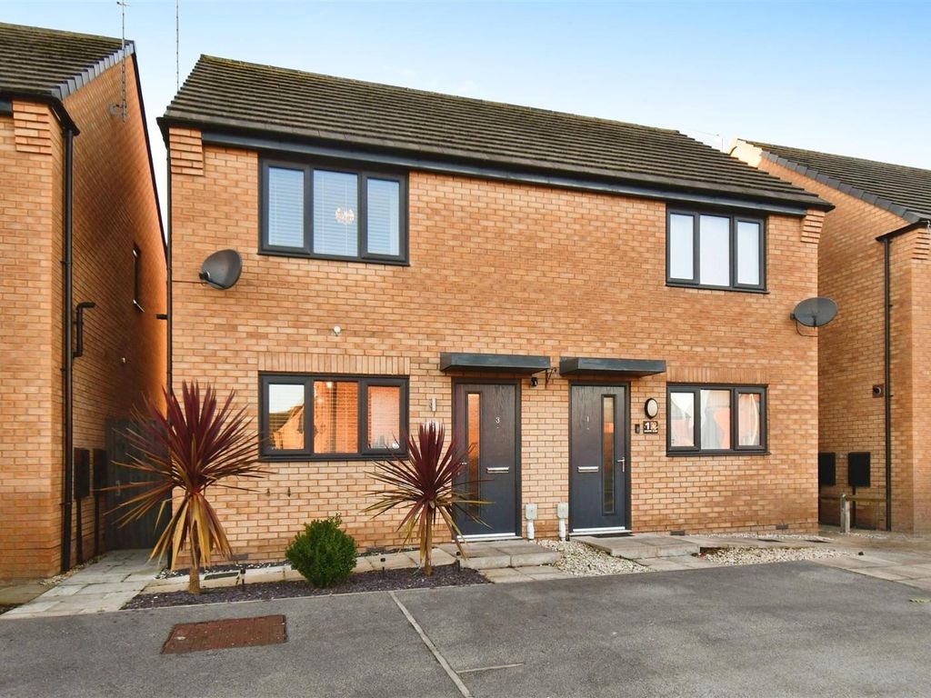 2 bed semi-detached house for sale in Canister Close, Hull HU9, £ ...