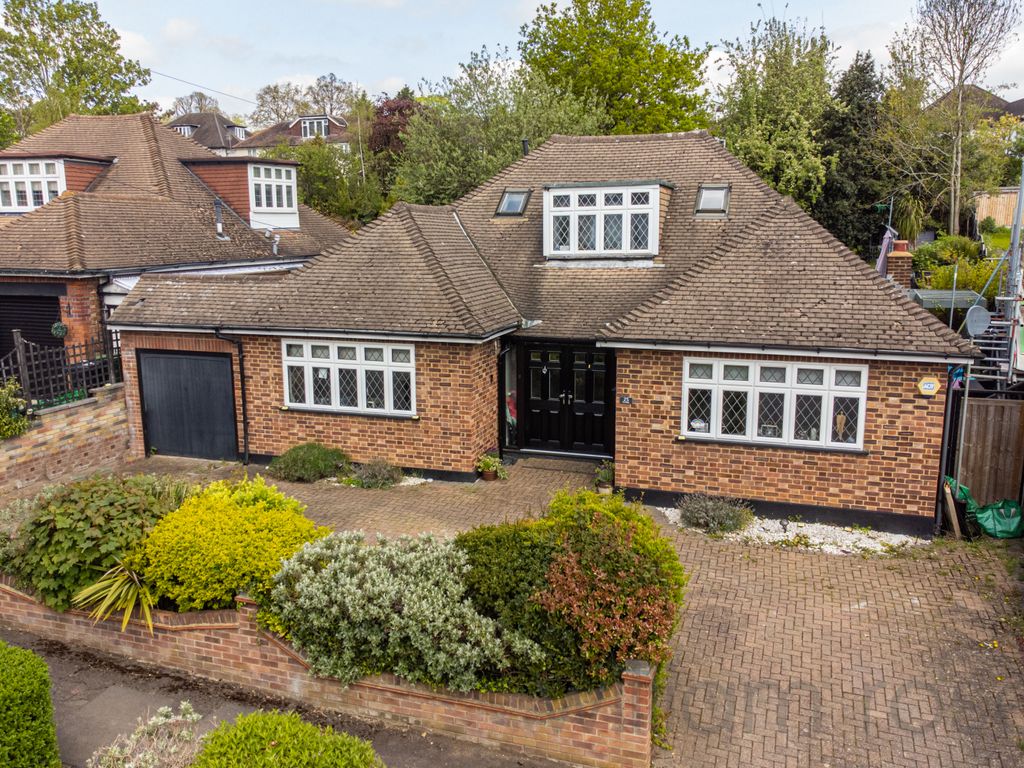 4 bed detached bungalow for sale in The Glade, Woodford Green IG8 - Zoopla