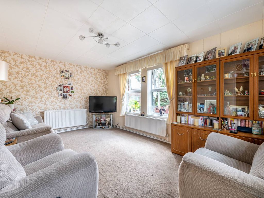 2 bed maisonette for sale in Lightley Close, Alperton, Wembley HA0 - Zoopla