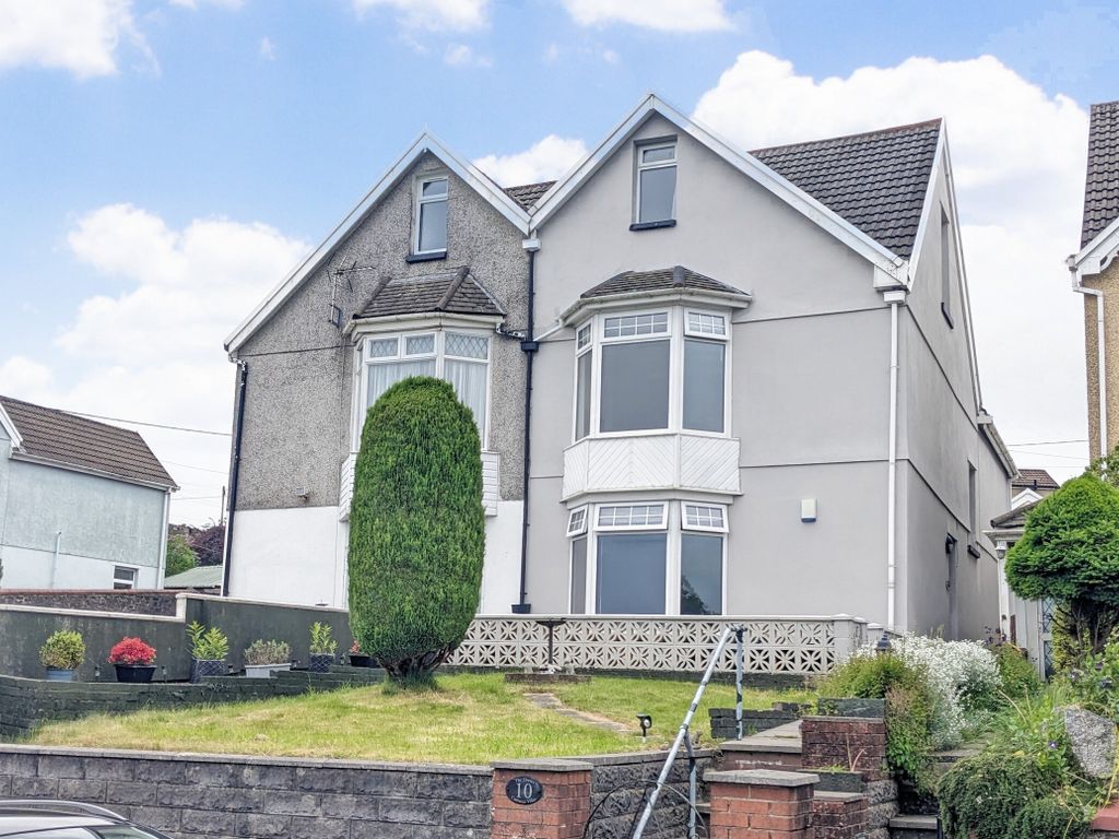 4 Bed Semi Detached House For Sale In Caeracca Villas Pant Merthyr