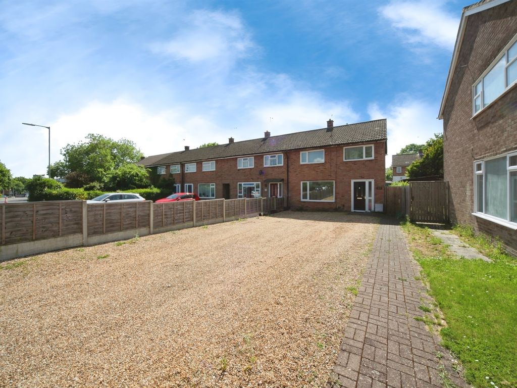 3 Bed End Terrace House For Sale In Tithe Farm Road Houghton Regis