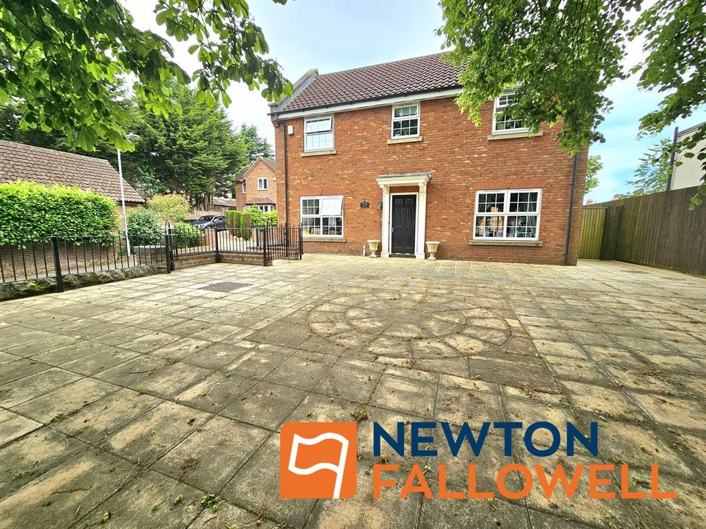 4 Bed Detached House For Sale In Springwood Drive Mansfield Woodhouse