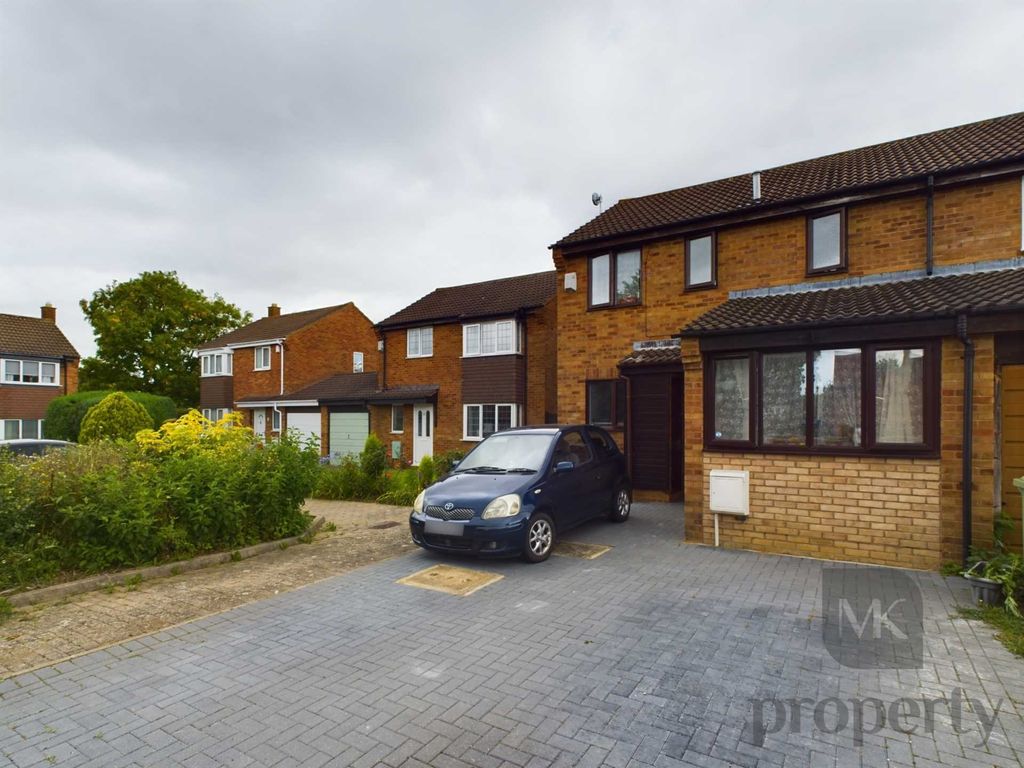 4 bed semi-detached house for sale in Edrich Avenue, Oldbrook MK6, £ ...