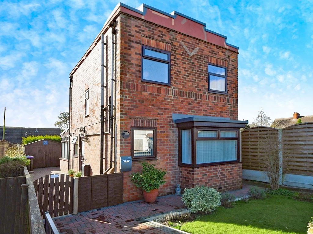 3 bed detached house for sale in Dormy Avenue, Skegness PE25, £230,000 ...