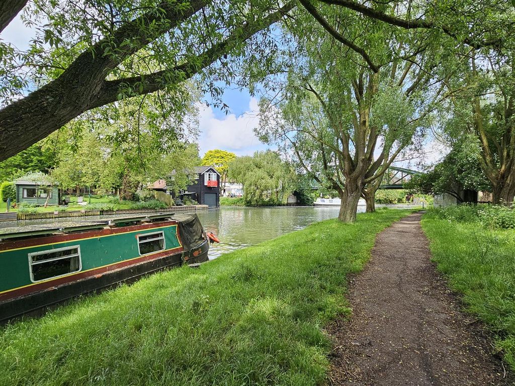 1 bed flat to rent in Flat 8, River Court, Ferry Lane, Cambridge CB4, £ ...