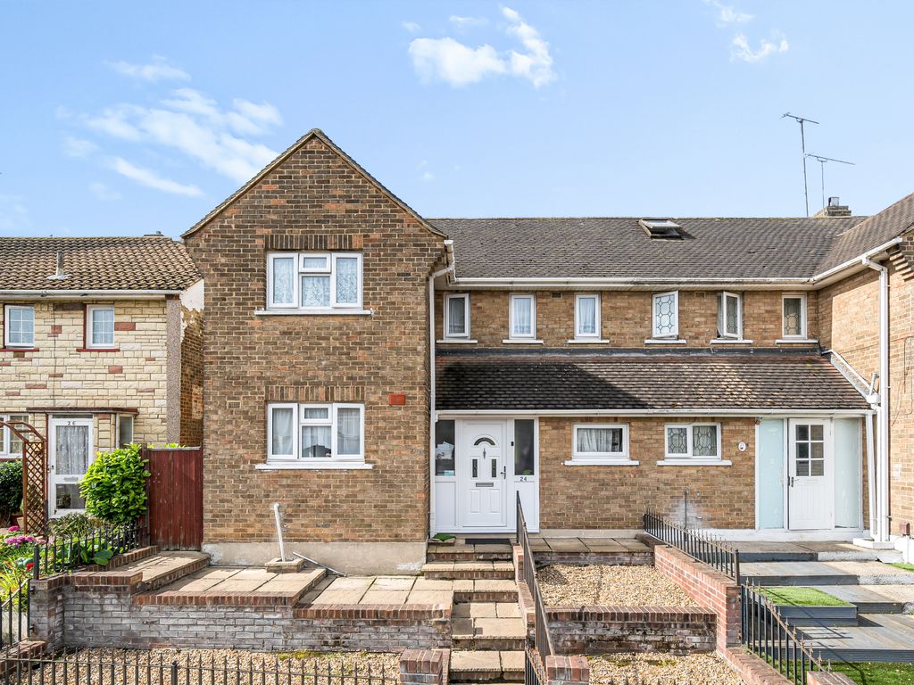 3 Bed Semi Detached House For Sale In Cavell Crescent Dartford Kent