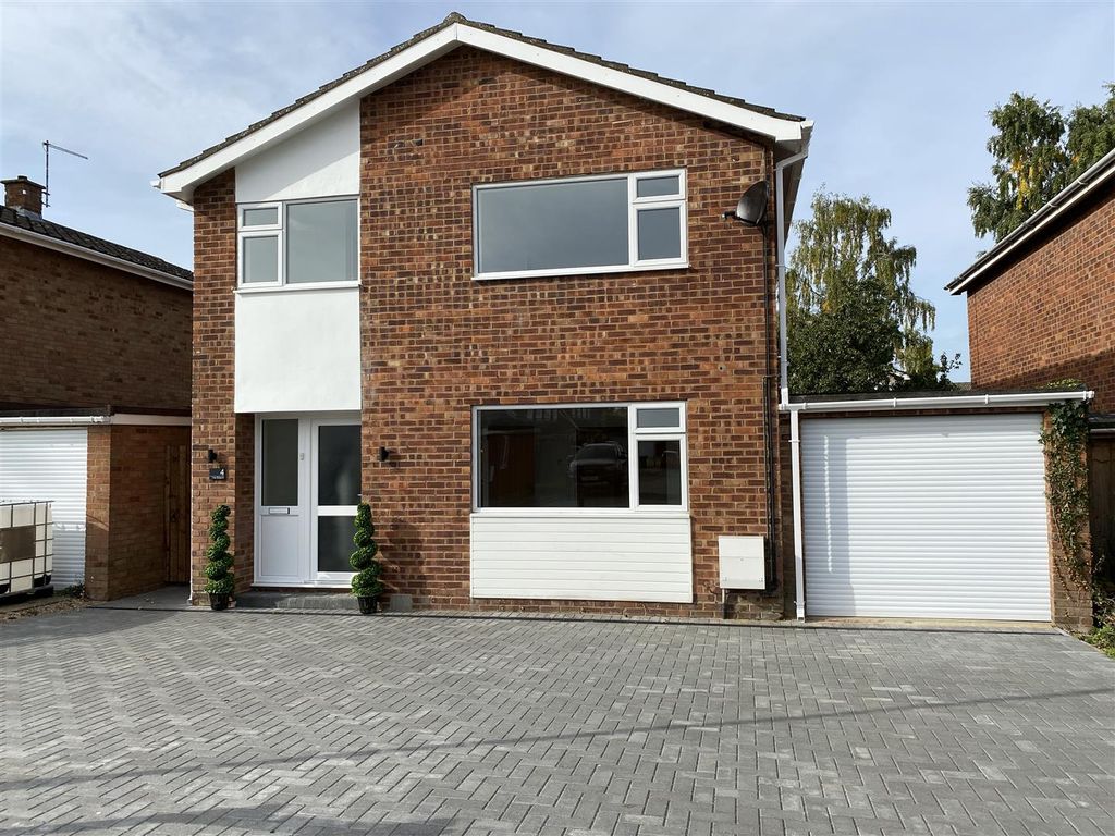 4 Bed Detached House For Sale In The Queech Capel St Mary Ipswich