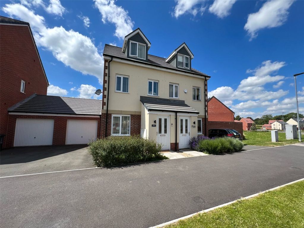 3 Bed Semi Detached House For Sale In Homington Avenue Coate Swindon