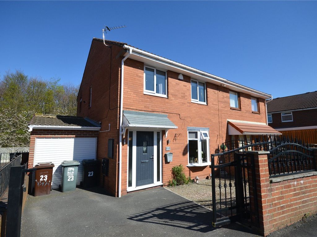 3 Bed Semi Detached House For Sale In Cranmore Lane Leeds West