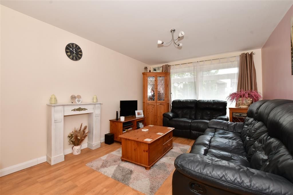 2 bed flat for sale in Glena Mount, Sutton, Surrey SM1 - Zoopla