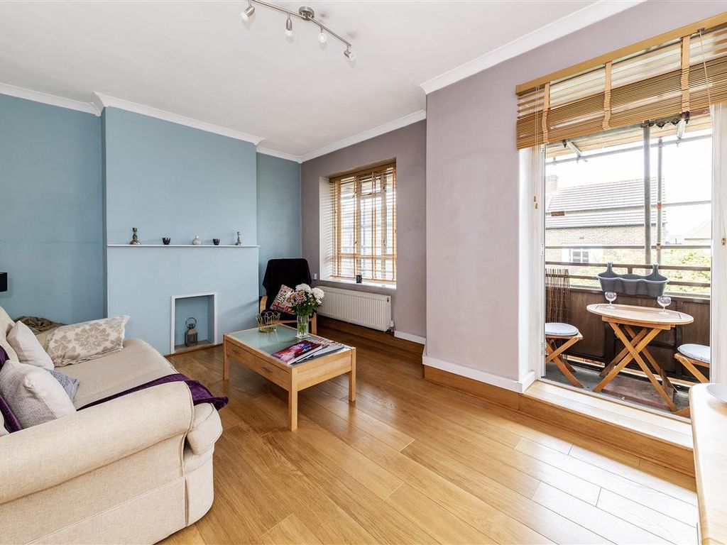 3 bed flat for sale in Pembroke House, Toland Square, Roehampton SW15 ...