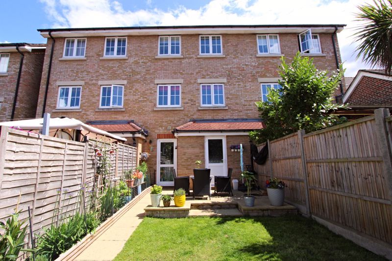 3 bed terraced house for sale in Richards Field, Chineham, Basingstoke ...