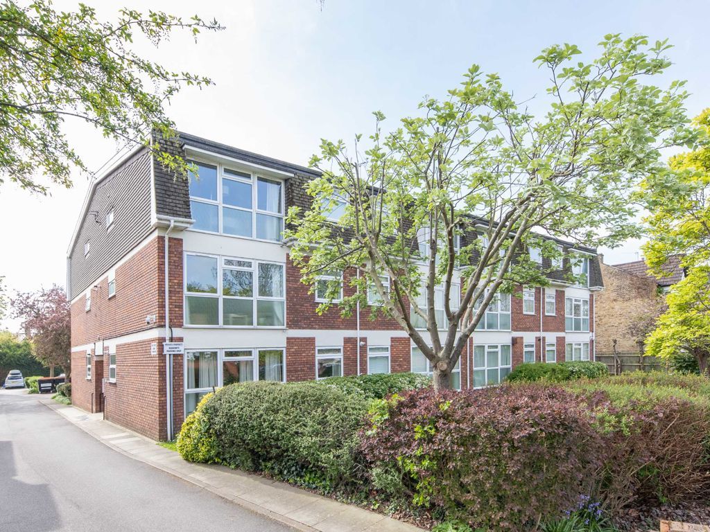 1 bed flat for sale in Courtfield Gardens, London W13 - Zoopla
