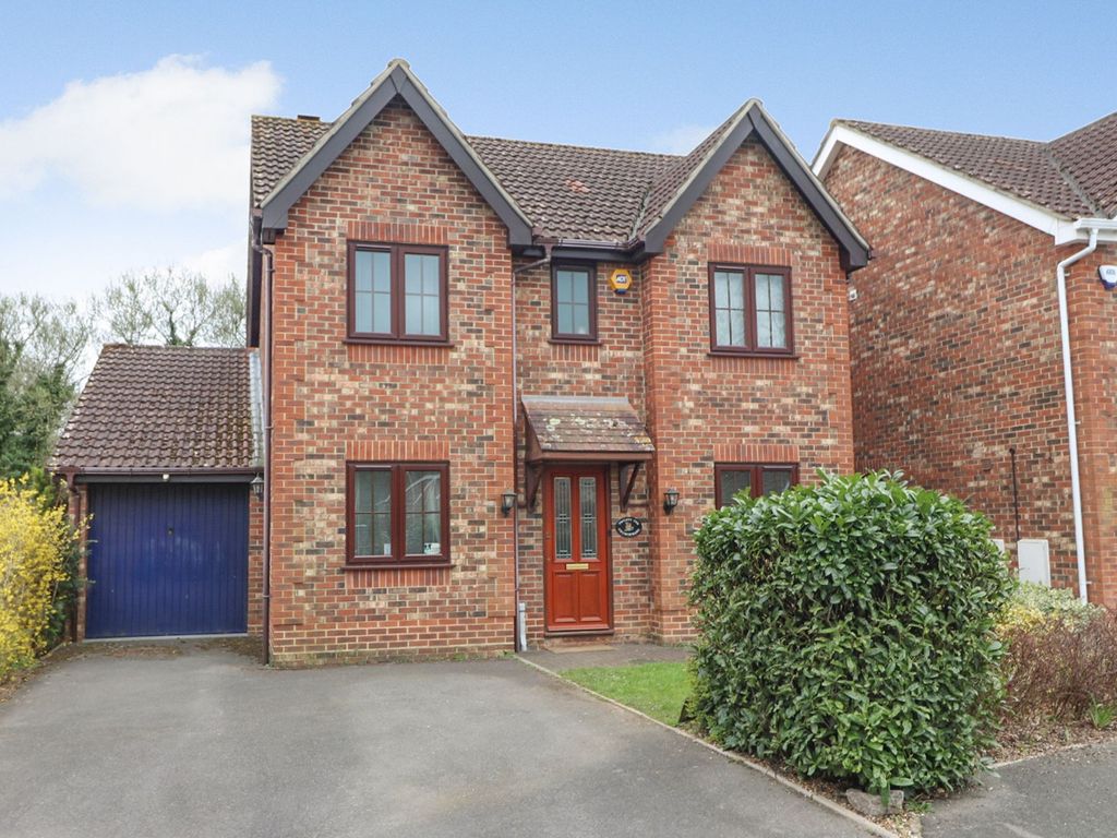 4 bed detached house for sale in Churchward Gardens, Hedge End SO30 ...