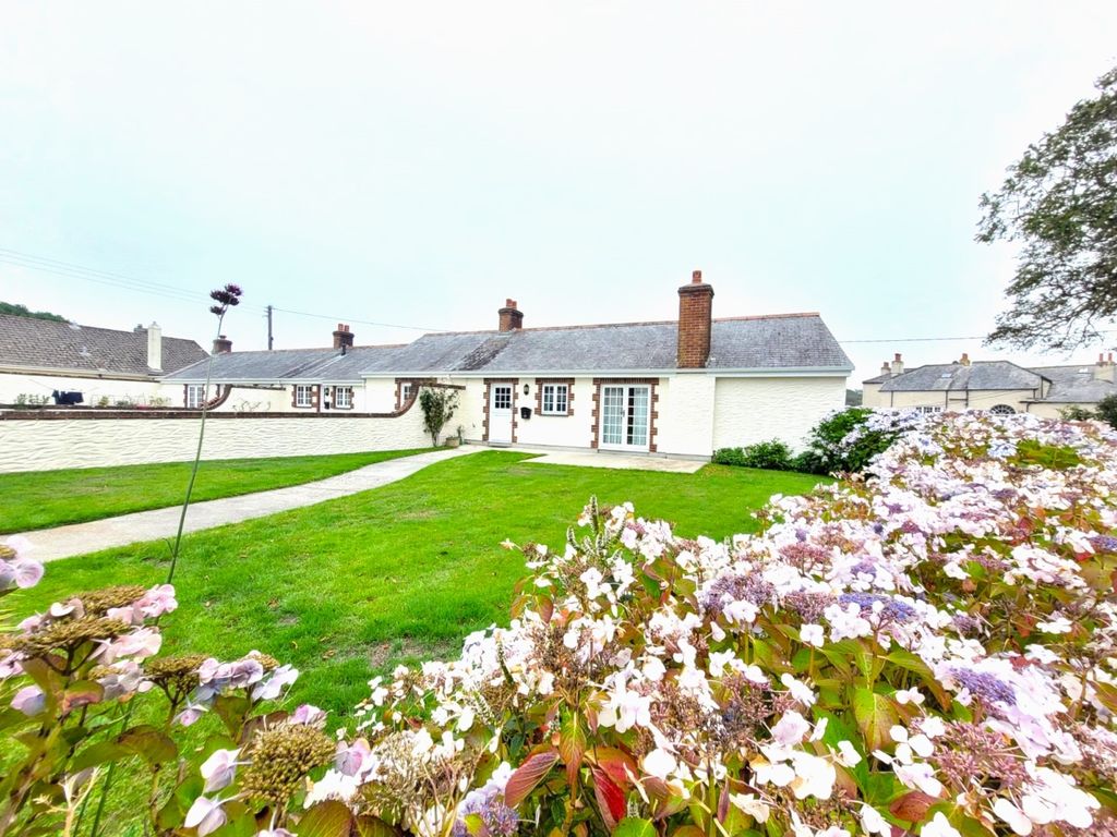 2 bed terraced house to rent in 3 Parc Behan Court, Veryan Green, Truro ...