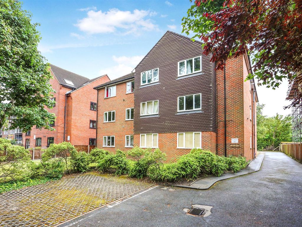 1 bed flat for sale in Grove Road, Sutton SM1, £235,000 - Zoopla