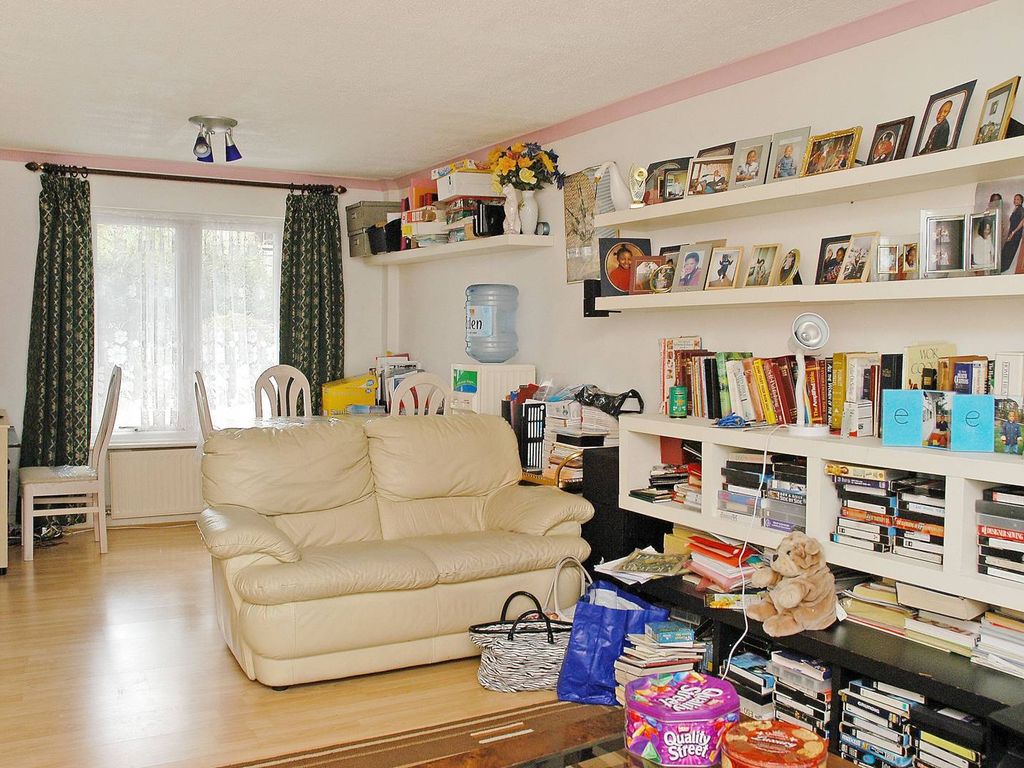 3 bed flat for sale in The Terraces, Garner Street, Bethnal Green ...
