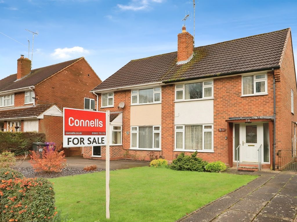 3 bed semi-detached house for sale in Windsor Gardens, Castlecroft ...