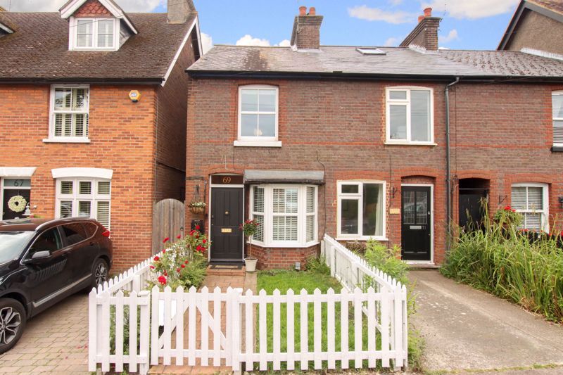 2 bed end terrace house for sale in Miswell Lane, Tring HP23, £450,000 ...