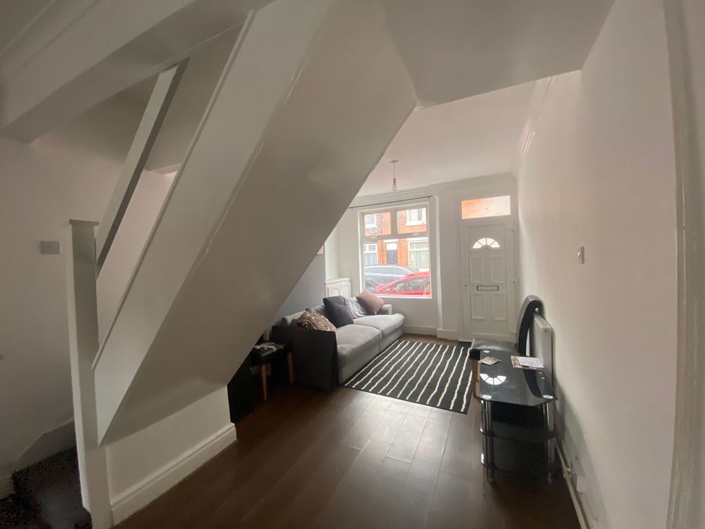 3 bed terraced house to rent in Warwick Street, Leicester LE3, £1,100 ...
