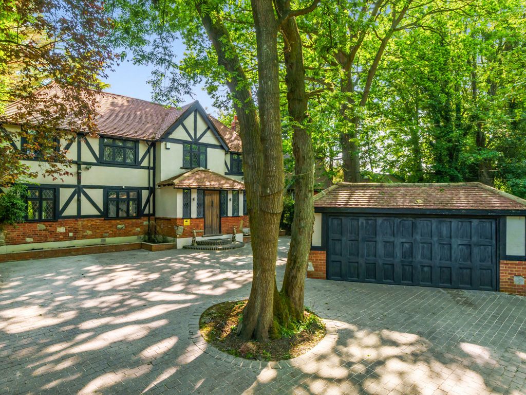 4 bed detached house for sale in Downe Road, Keston, Kent BR2, £ ...