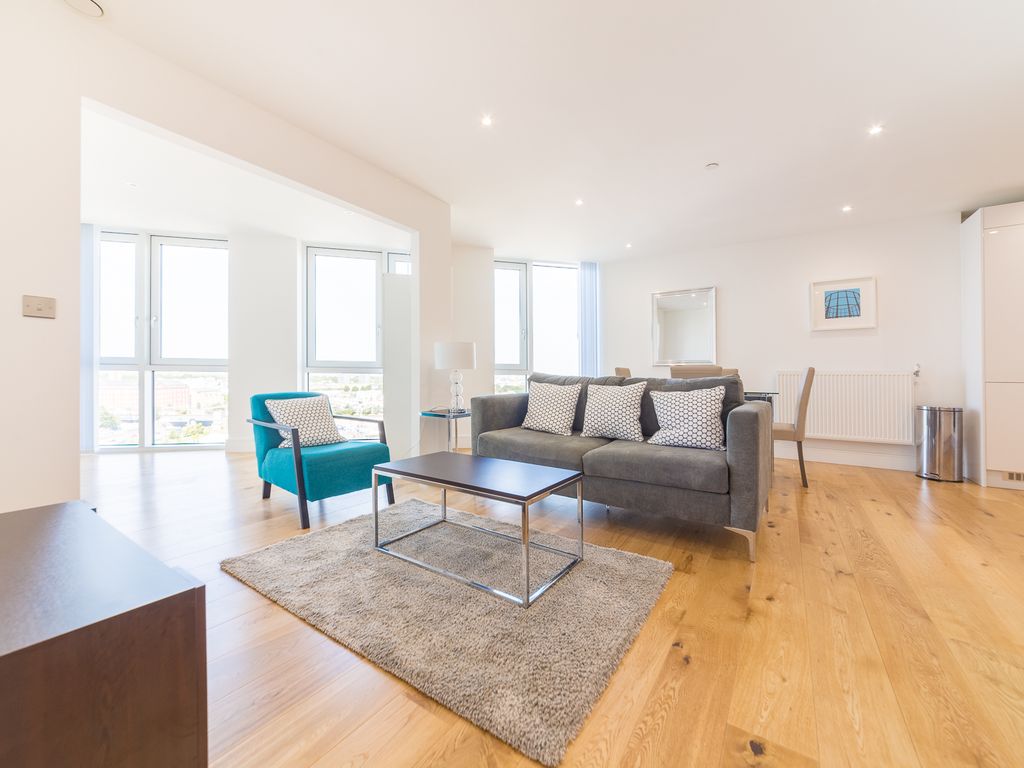 2 bed flat to rent in Sky View Tower, 12 High Street, Stratford, London ...