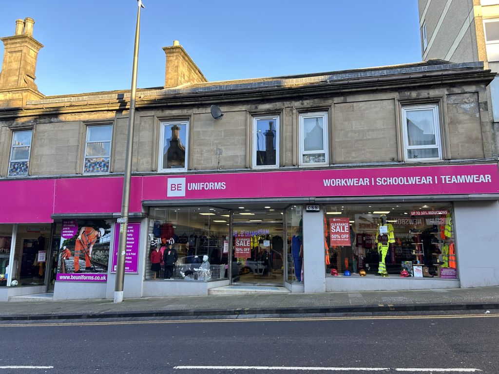 2 bed flat to rent in Main Street, Wishaw ML2, £500 pcm - Zoopla