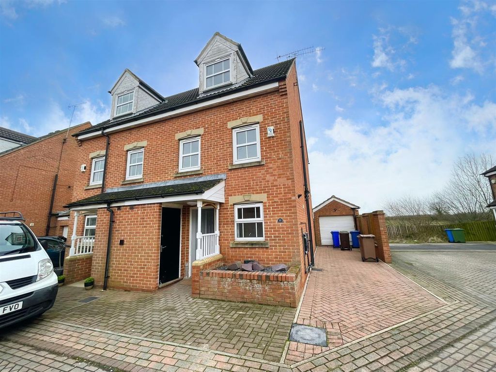 3 bed property for sale in Appletree Close, Long Riston, Hull HU11, £ ...