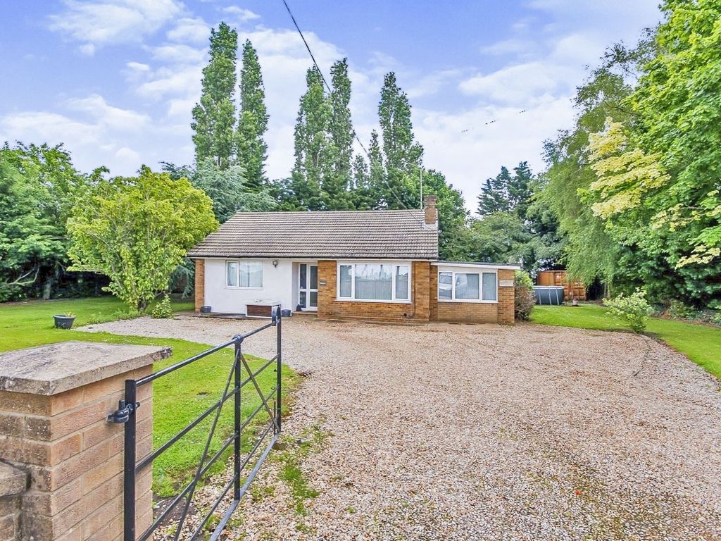 3 Bed Detached Bungalow For Sale In Main Road Three Holes Wisbech