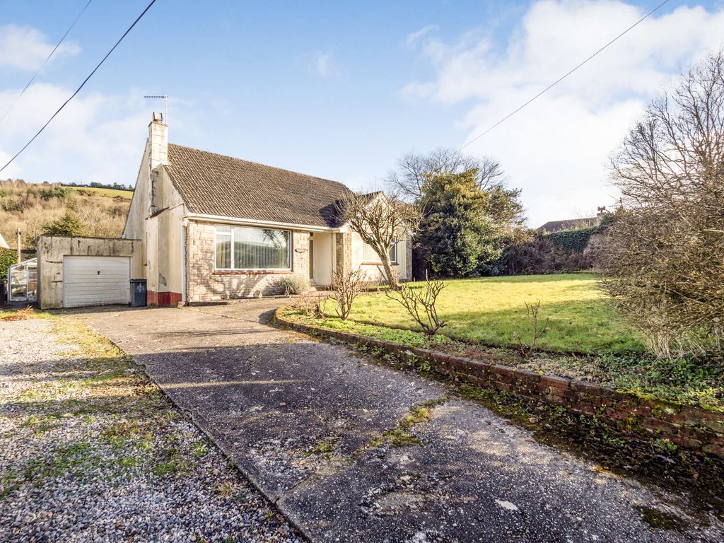 2 bed bungalow for sale in Timbers Road, Buckfastleigh, Devon TQ11 - Zoopla