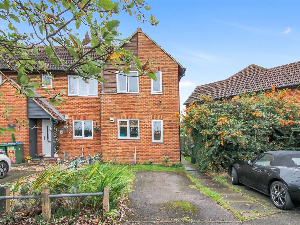 2 Bed End Terrace House For Sale In Moorlands Road Wing Leighton