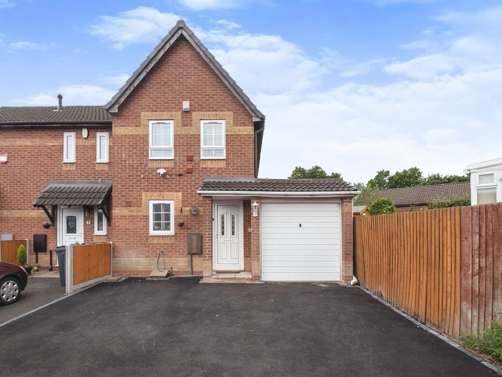 3 Bed End Terrace House For Sale In Old Scott Close Kitts Green