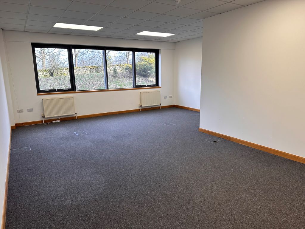 Business park to let in Kingsgate Retail Park, Glasgow Road, East ...