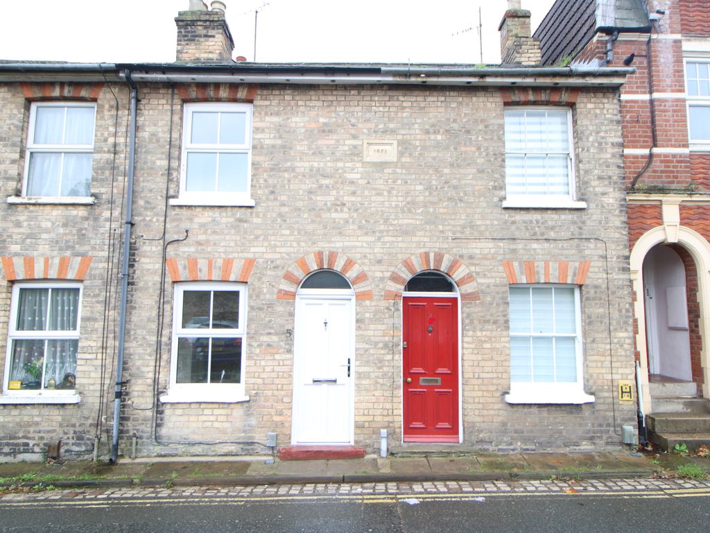 2 bed terraced house to rent in Priory Street, Colchester CO1, £1,150 ...