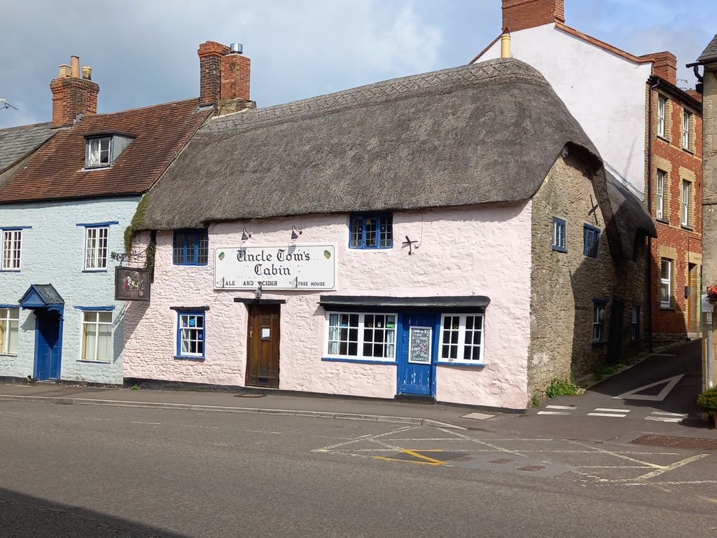 Pub/bar for sale in High Street, Wincanton BA9, £295,000 - Zoopla