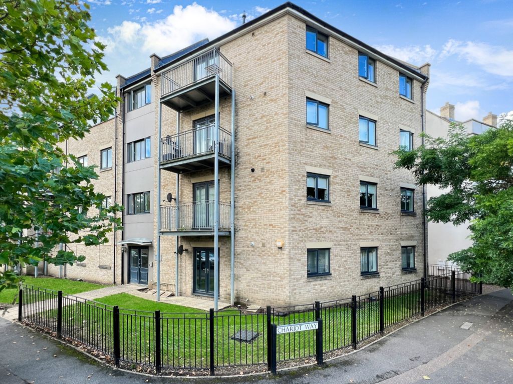 2 bed flat for sale in Chariot Way, Cambridge CB4, £285,000 - Zoopla