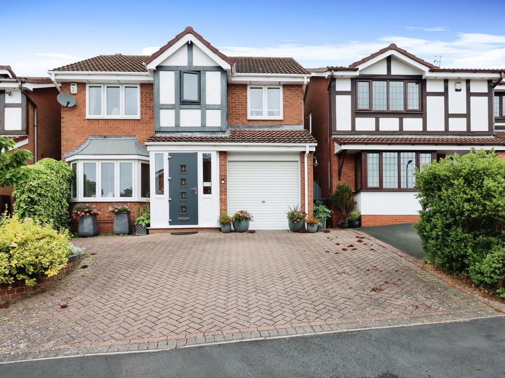 4 bed detached house for sale in Swansmede Way, Telford TF3 - Zoopla