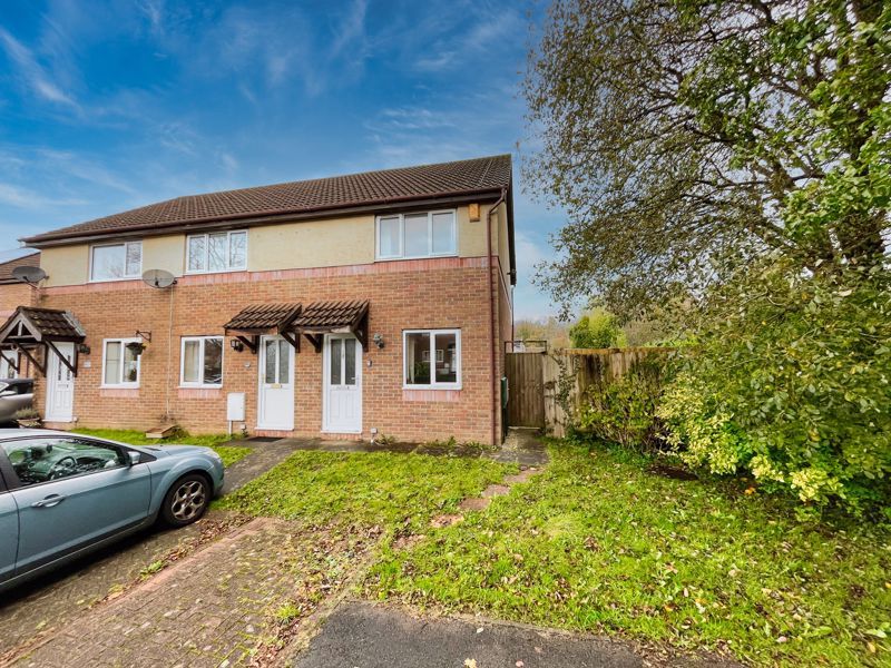 2 Bed End Terrace House For Sale In 124 Glan Y Nant Bridgend Cf32 £