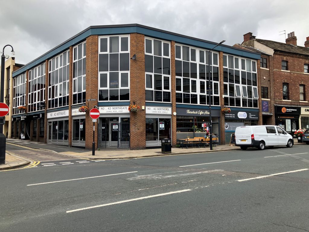 Pub/bar for sale in Northgate, Wakefield WF1, £10,000 - Zoopla