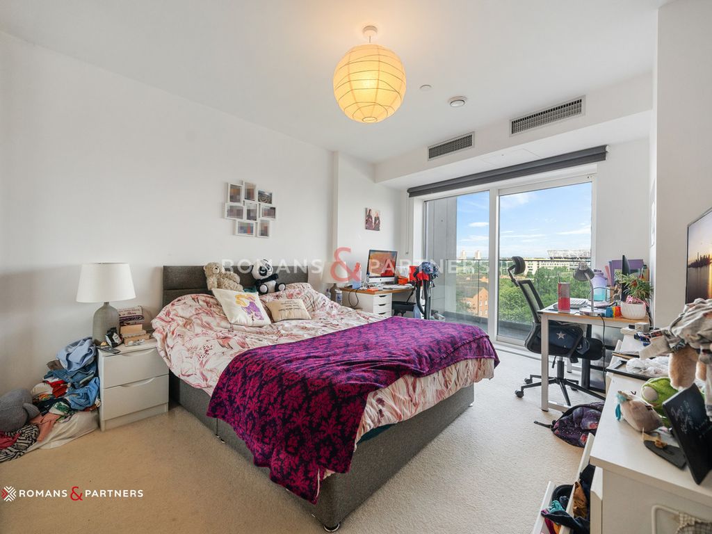 1 bed flat to rent in River Heights, Stratford E15, £1,850 pcm - Zoopla