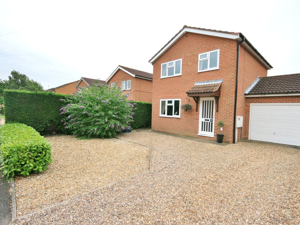 2 bed link detached house to rent in Fantail Close, Spalding ...