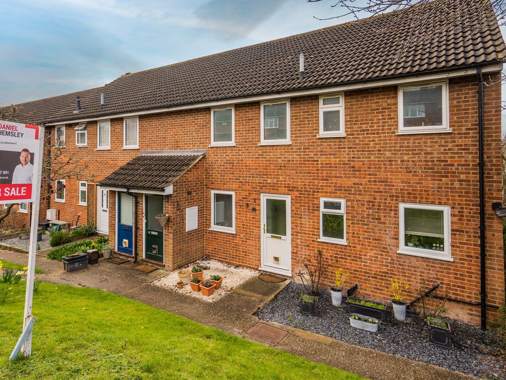 2 bed maisonette for sale in Frances Street, Chesham, Buckinghamshire ...