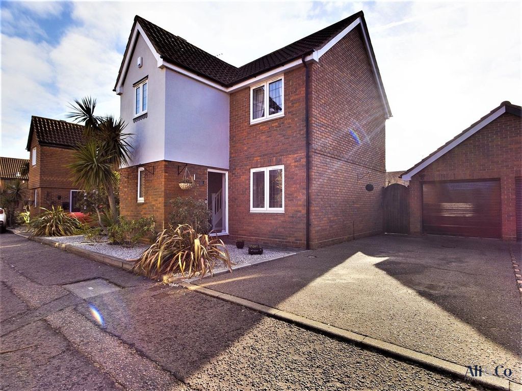 4 bed detached house for sale in Conrad Close, Grays RM16 - Zoopla