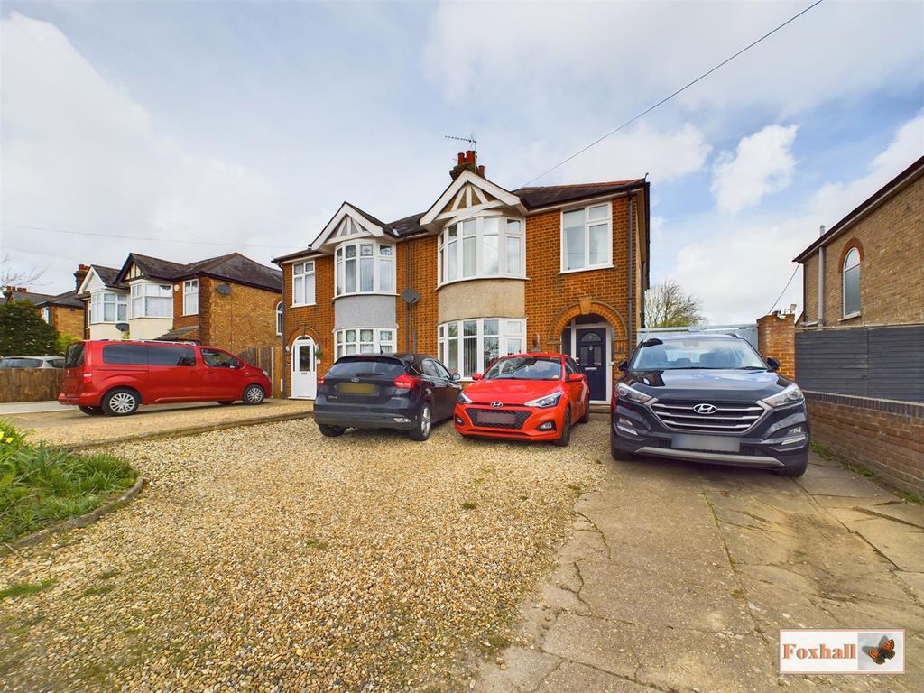 4 Bed Semi Detached House For Sale In Colchester Road Ipswich Ip4 £