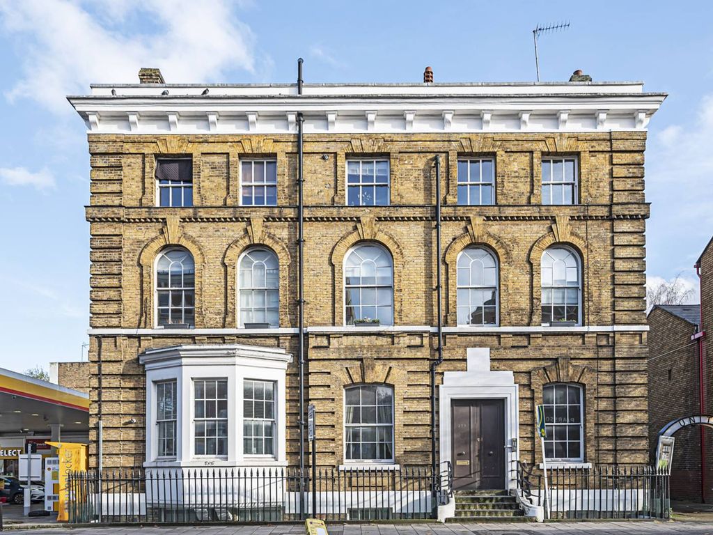 2 bed maisonette for sale in Upper Street, Angel, London N1 - Zoopla