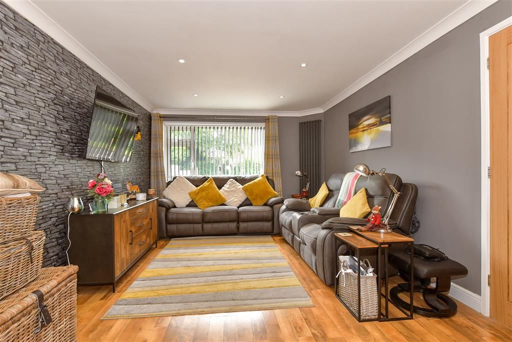 3 bed end terrace house for sale in Cervia Way, Gravesend, Kent DA12, £264,000 - Zoopla