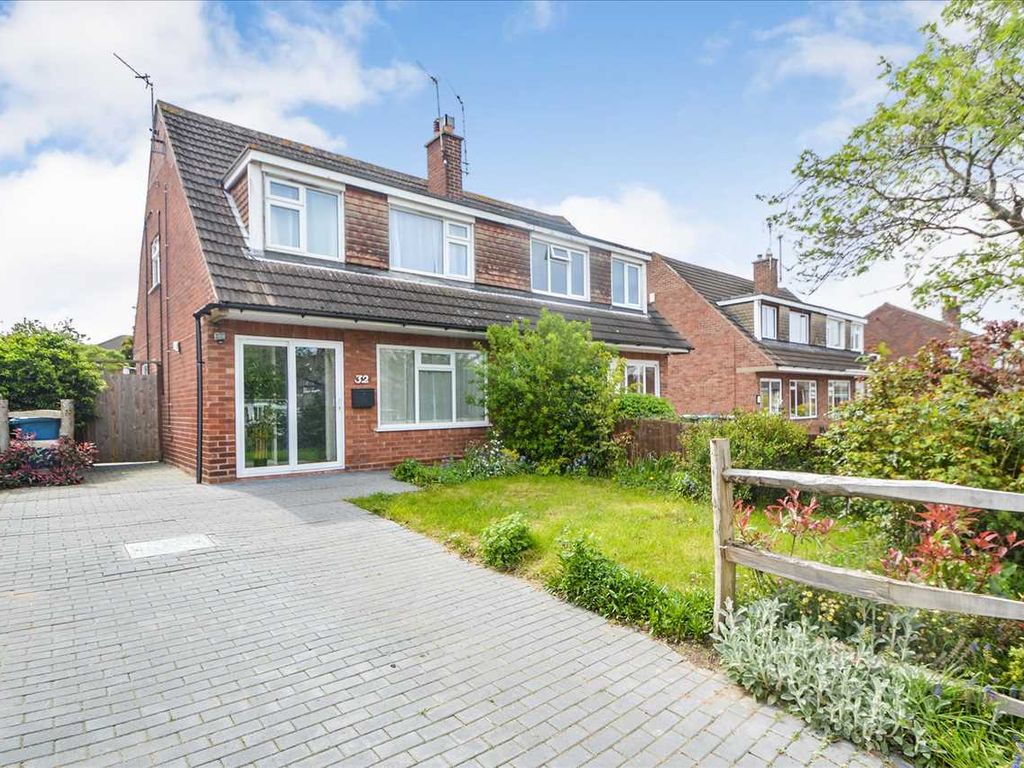 3 bed semi-detached house for sale in Fairway, Keyworth, Nottingham ...