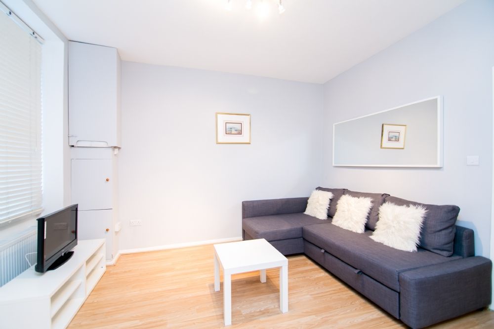 1 bed flat to rent in Maple Street, London W1T, £2,643 pcm - Zoopla